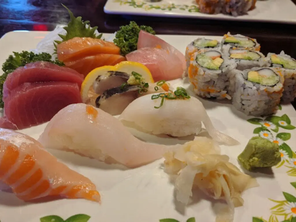 Home - MR.FUJI SUSHI & HIBACHI